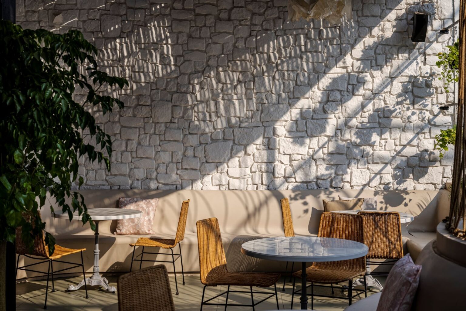 Silkroute | Studio Twenty Two | Juhu – Interiorlover Projects