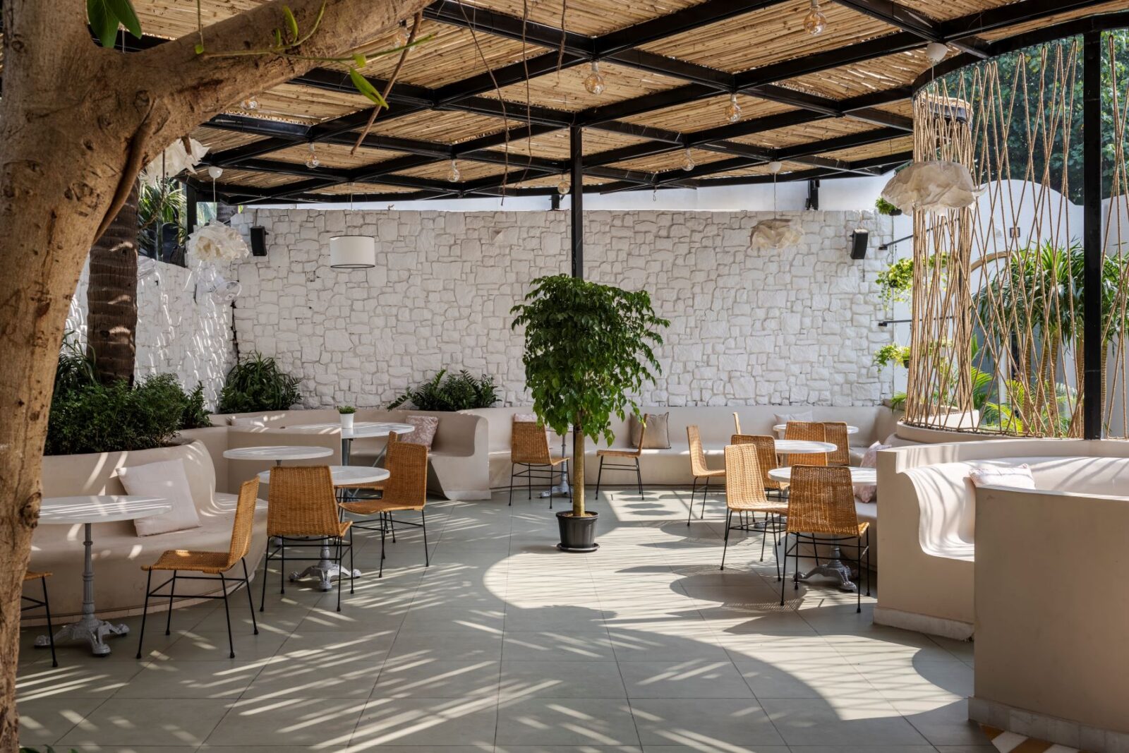 Silkroute | Studio Twenty Two | Juhu – Interiorlover Projects