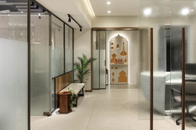 V.B. Invest Office | IKS Architects | Gaurav Akbari Architects | Rajkot ...