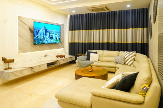 Fusion Neo-Classical Home | Hanging Hammer | Hyderabad – Interiorlover ...