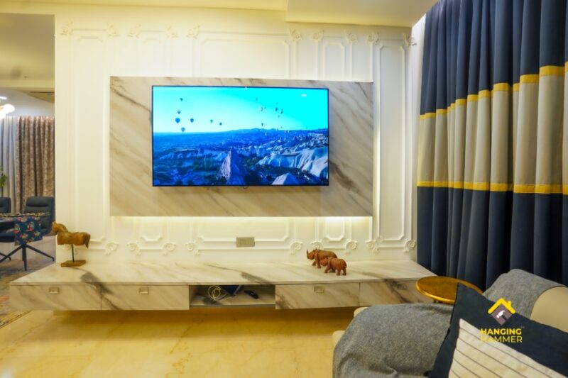 Fusion Neo-Classical Home | Hanging Hammer | Hyderabad – Interiorlover ...
